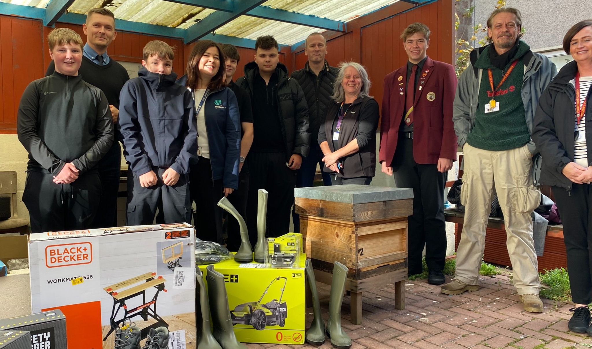 Green-fingered volunteers and school pupils in Peterhead are helping ...